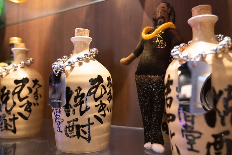Poggy New Bar "SNACK YARO POGGY" Look Inside | HYPEBEAST