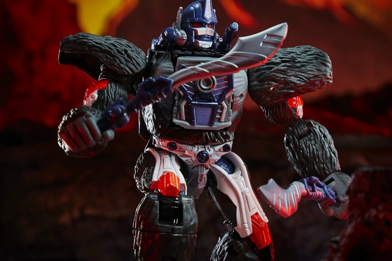 Transformers: War For Cybertron: Kingdom | Hypebeast