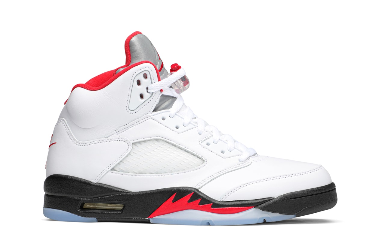 GOAT Rounds Up Air Jordan 4s "Fire Red" Release | Hypebeast