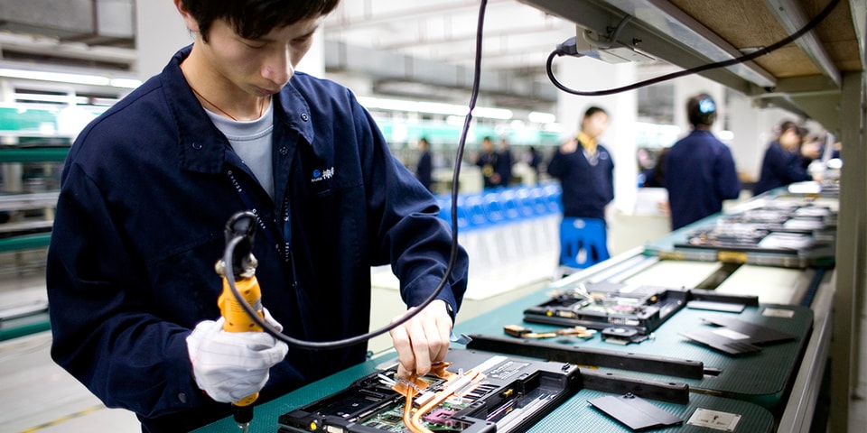 Global Computer Ship Shortage Now at "Crisis Point" | Hypebeast