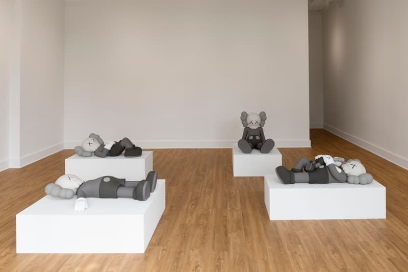 'KAWS:HOLIDAY' At Skarstedt Palm Beach | Hypebeast