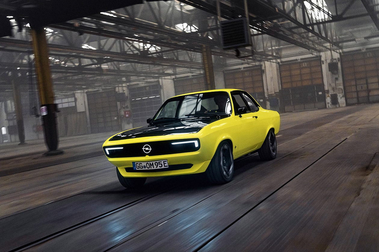 33년 만에 전기차로 부활한 오펠 ‘만타’가 공개됐다 | Hypebeast.KR | 하입비스트