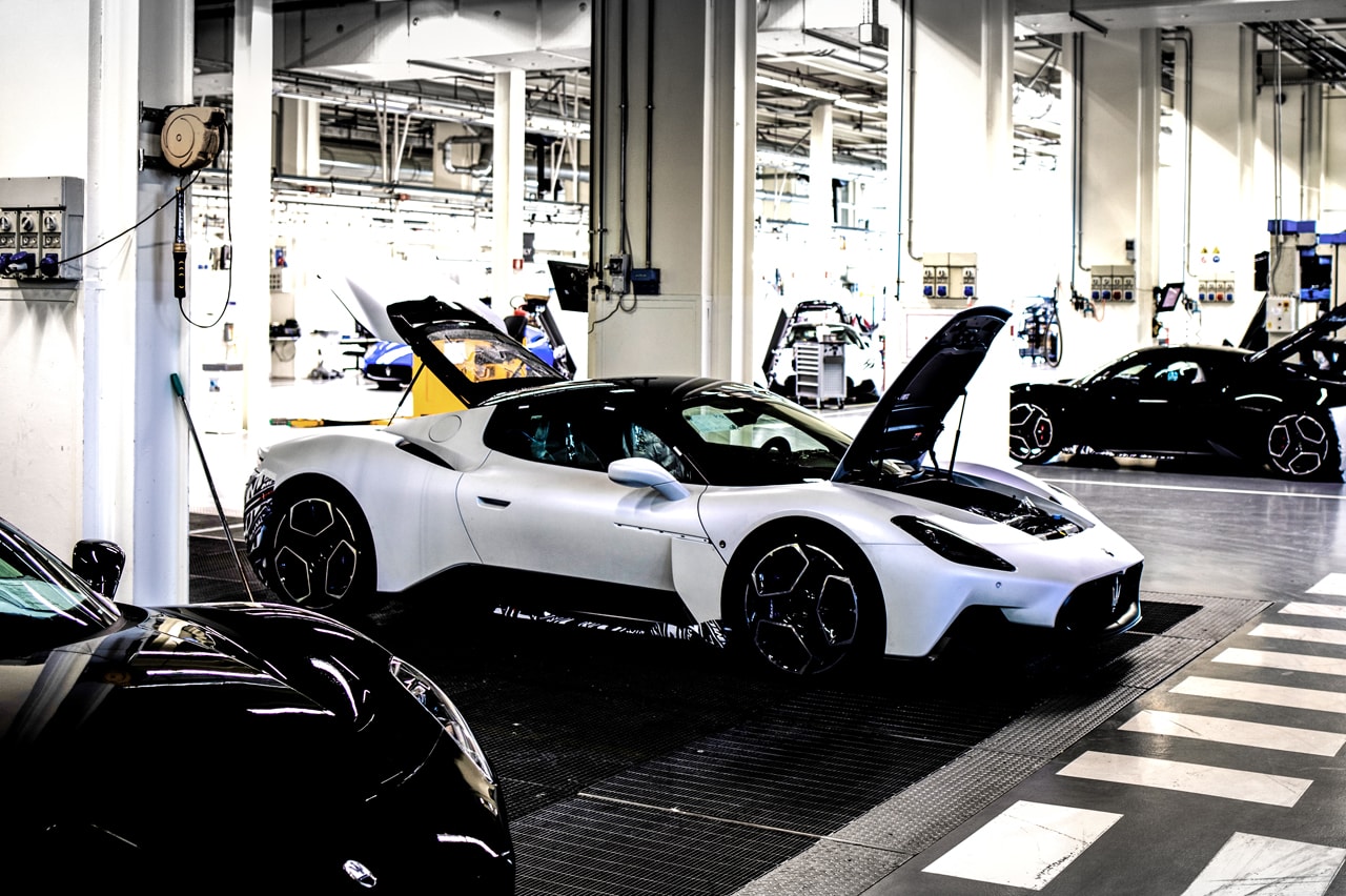 Driving the Maserati MC20 Is Unlike Other Supercars | HYPEBEAST