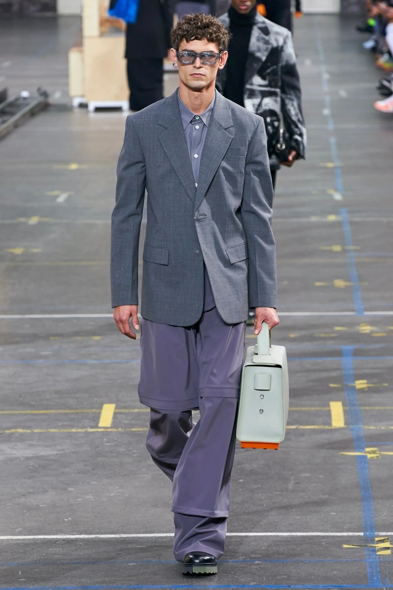 Off-White™ Fall 2021 Ready-to-Wear Collection Show | Hypebeast