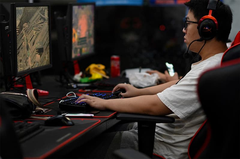 Young Chinese Gamers Circumvent Time Restriction | Hypebeast