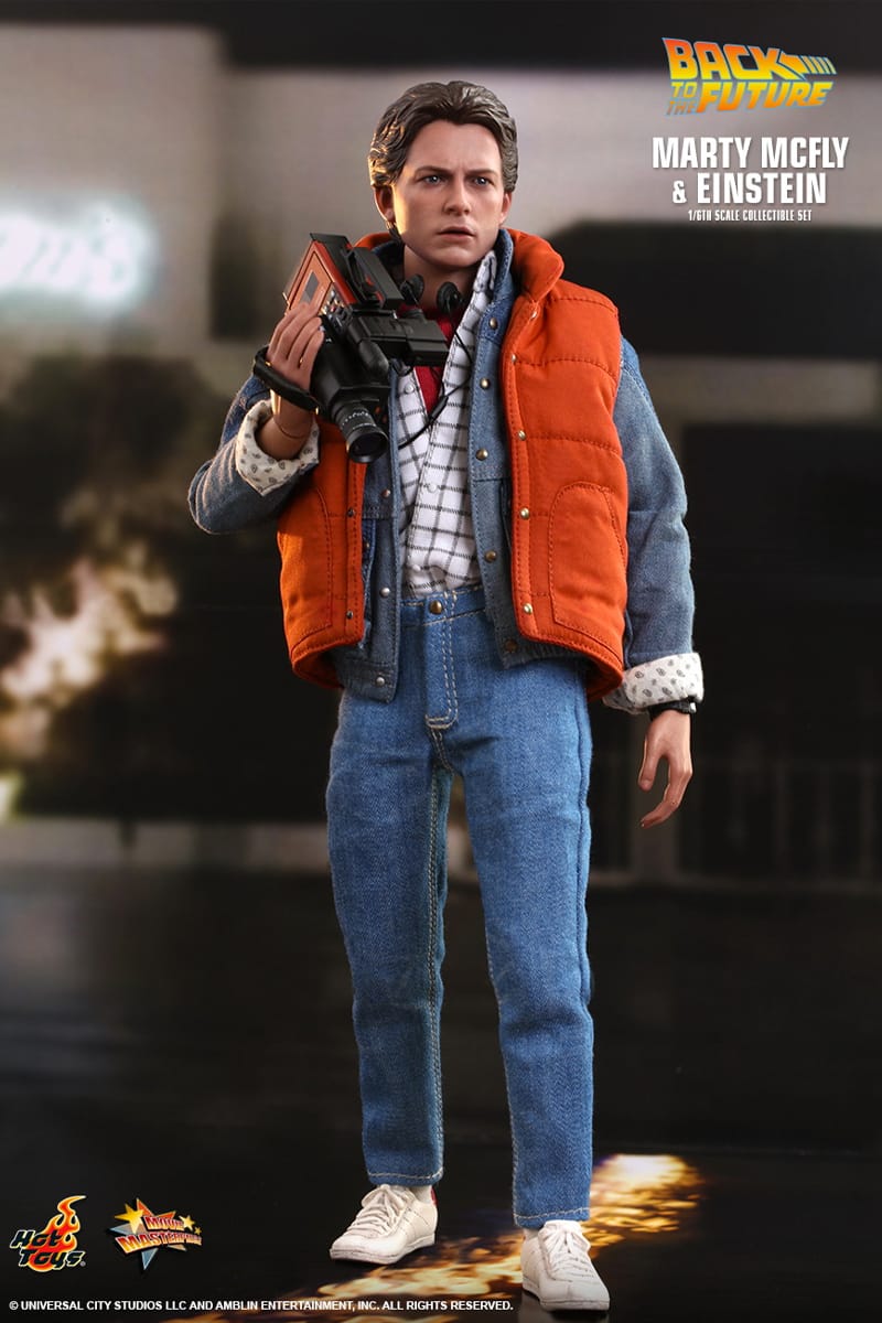 Hot Toys 'Back to the Future' Marty and Doc 1/6 Figures Hot Toys 'Back to the Future' Marty and Doc 1/6 Figures