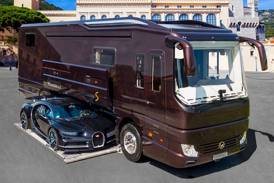 Luxury Caravan Bus Interior