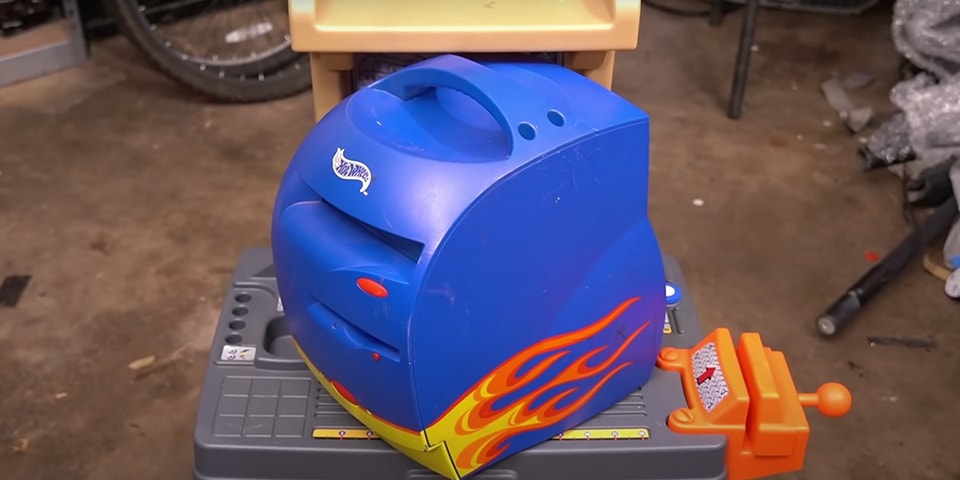 Shank Mods Hot Wheels Gaming PC Build Video | HYPEBEAST