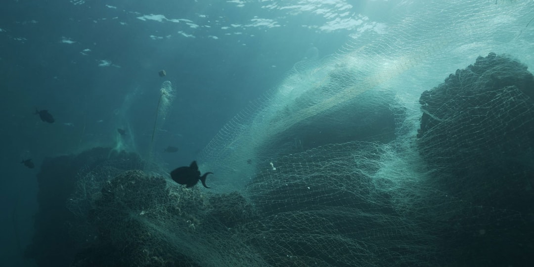 Samsung to Repurpose Fishing Nets For Galaxy Devices | Hypebeast