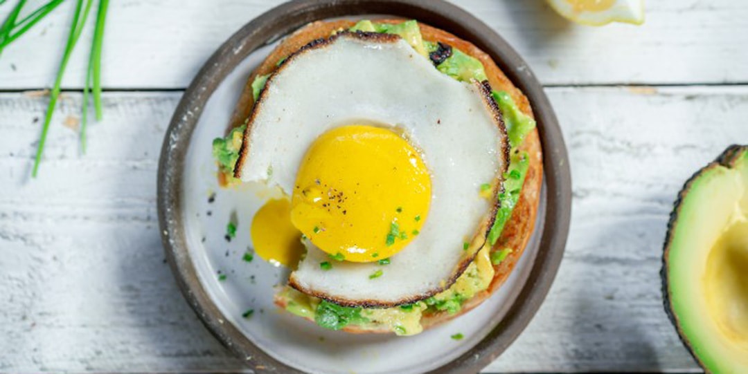 Yo! Egg Engineers World’s First Plant-Based Fried Egg | Hypebeast