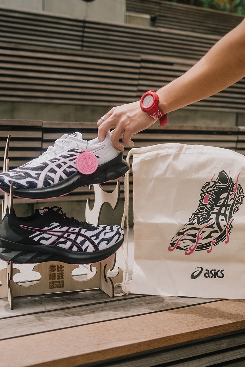 tobyato ASICS Novablast SPS Black White Release Date | Hypebeast