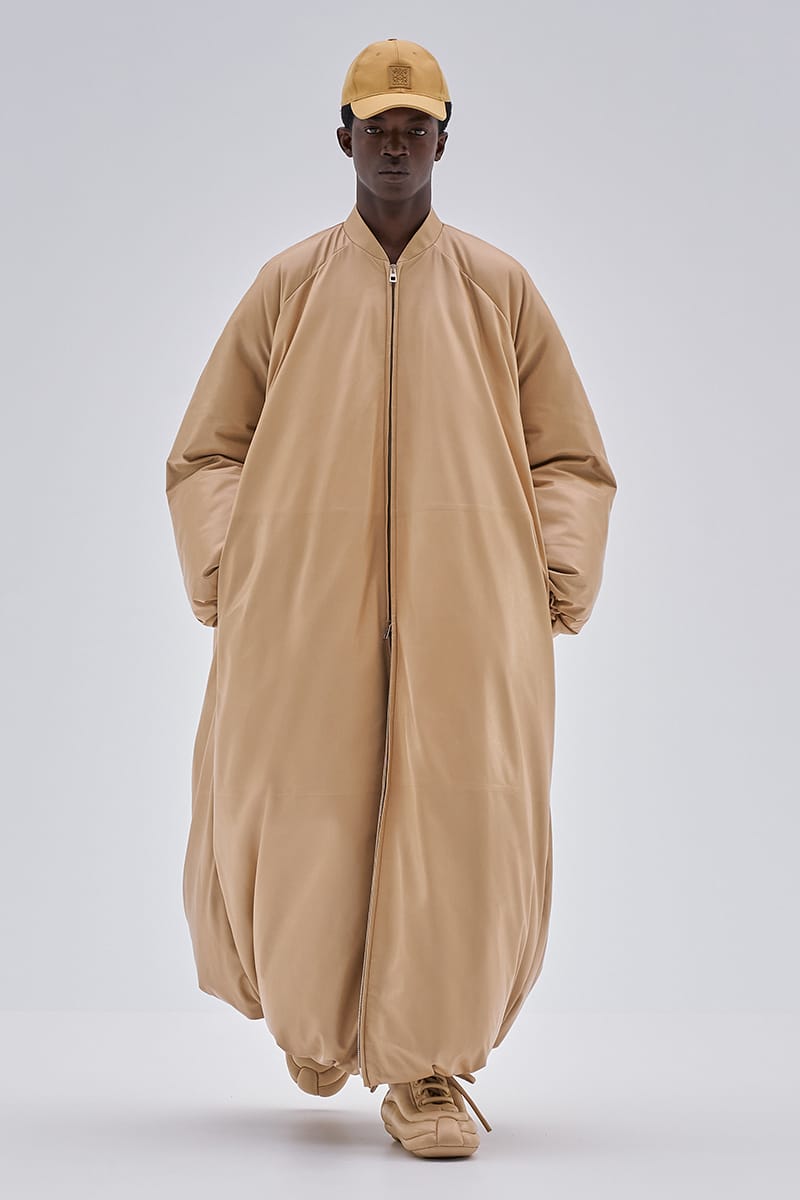 Loewe Spring/Summer 2023 Collection Backstage | Hypebeast