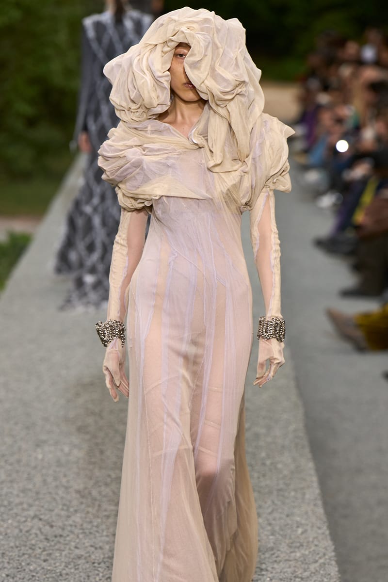 Y/Project Spring/Summer 2023 Collection Backstage | Hypebeast