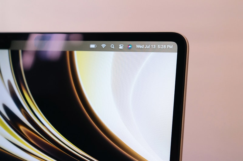 Apple MacBook Air With M2 Chip Review: Lightweight Build and ...