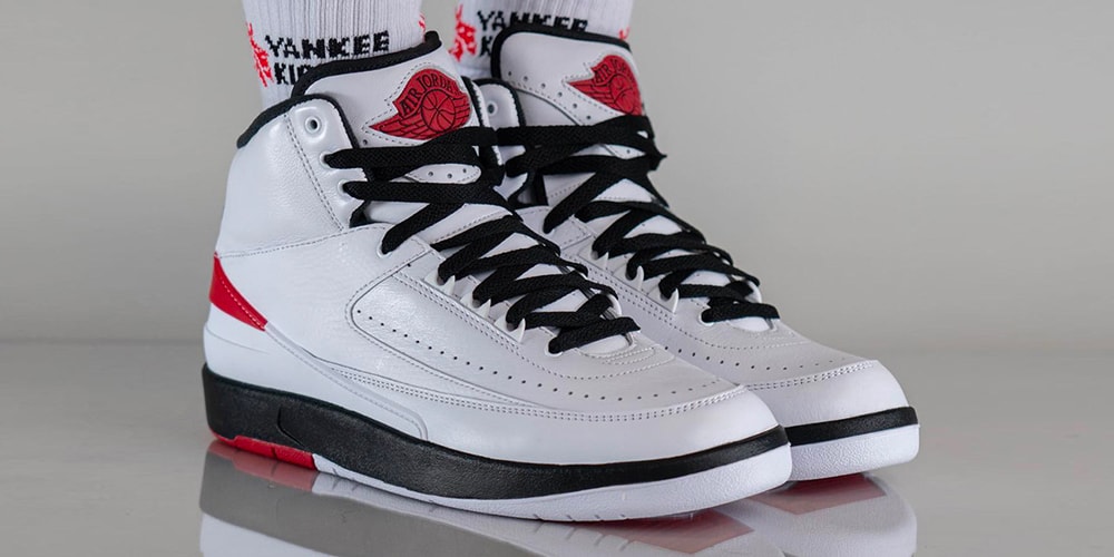 Air Jordan 2 OG "Chicago" On-Foot Look | Hypebeast