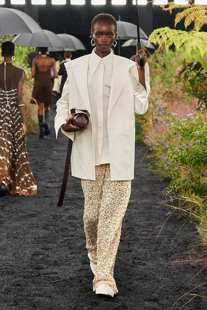 Jil Sander Refocuses Its SS23 Collection on Sensible Unisex Tailoring ...