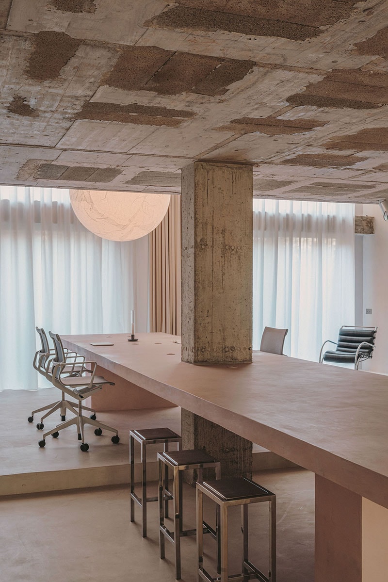 Take a Look Around Andrés Reisinger's New Studio | Hypebeast