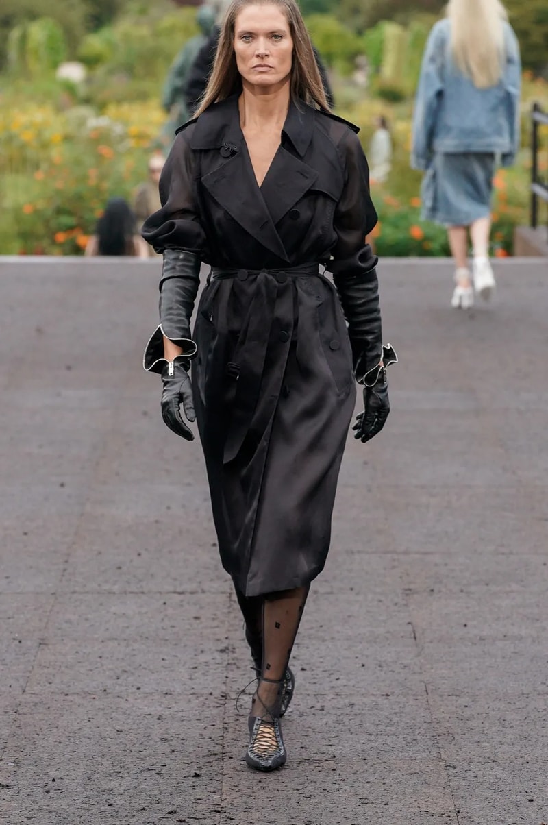 Givenchy Spring/Summer 2023 Womenswear at Paris | Hypebeast
