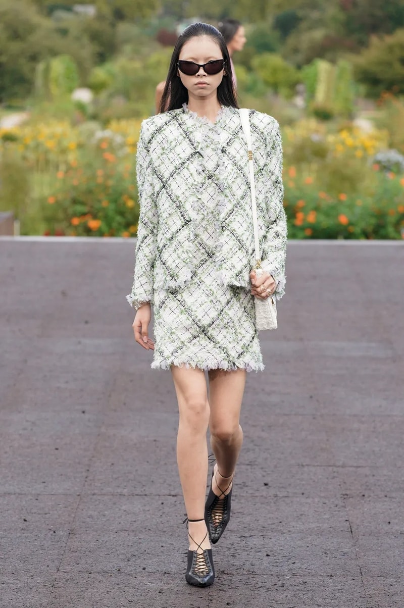 Givenchy Spring/Summer 2023 Womenswear at Paris | Hypebeast