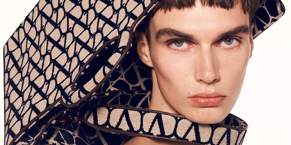 Valentino's Toile Iconographe "VLogo" Has Arrived | Hypebeast