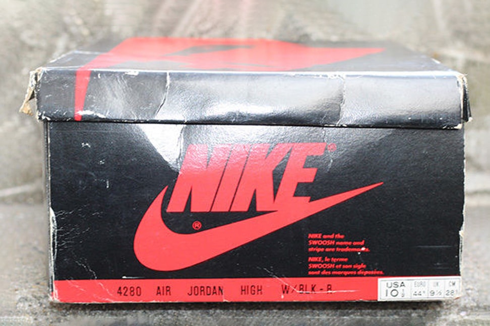 Air Jordan 1 Lost & Found vs. 1985 Air Jordan 1 Chicago | Hypebeast