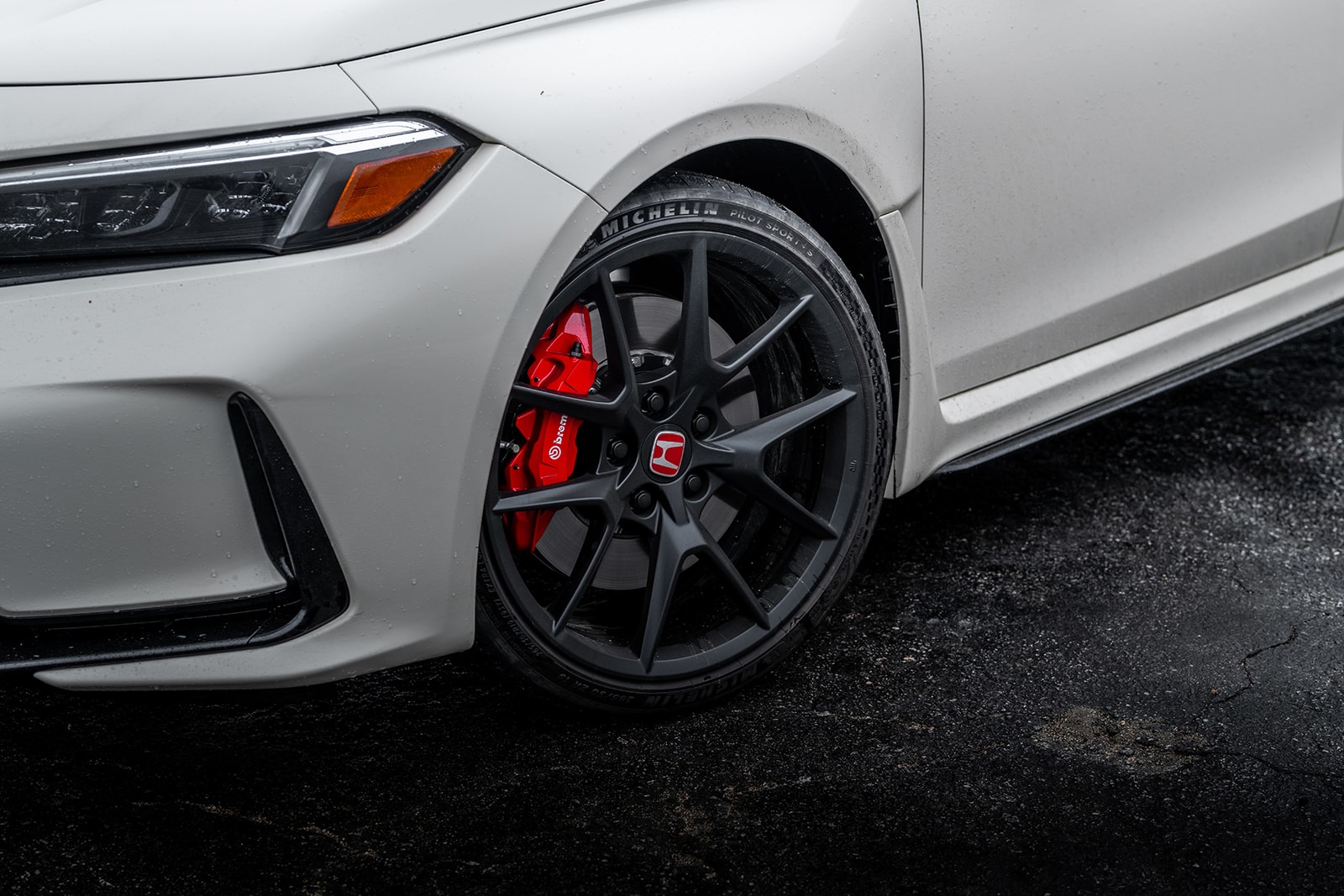 2023 Honda Civic Type R FL5 Review | Hypebeast