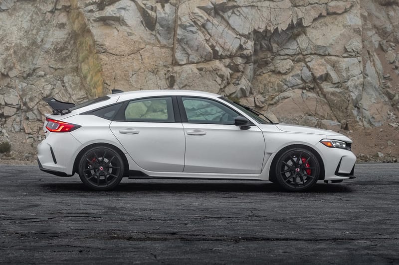 2023 Honda Civic Type R FL5 Review | Hypebeast