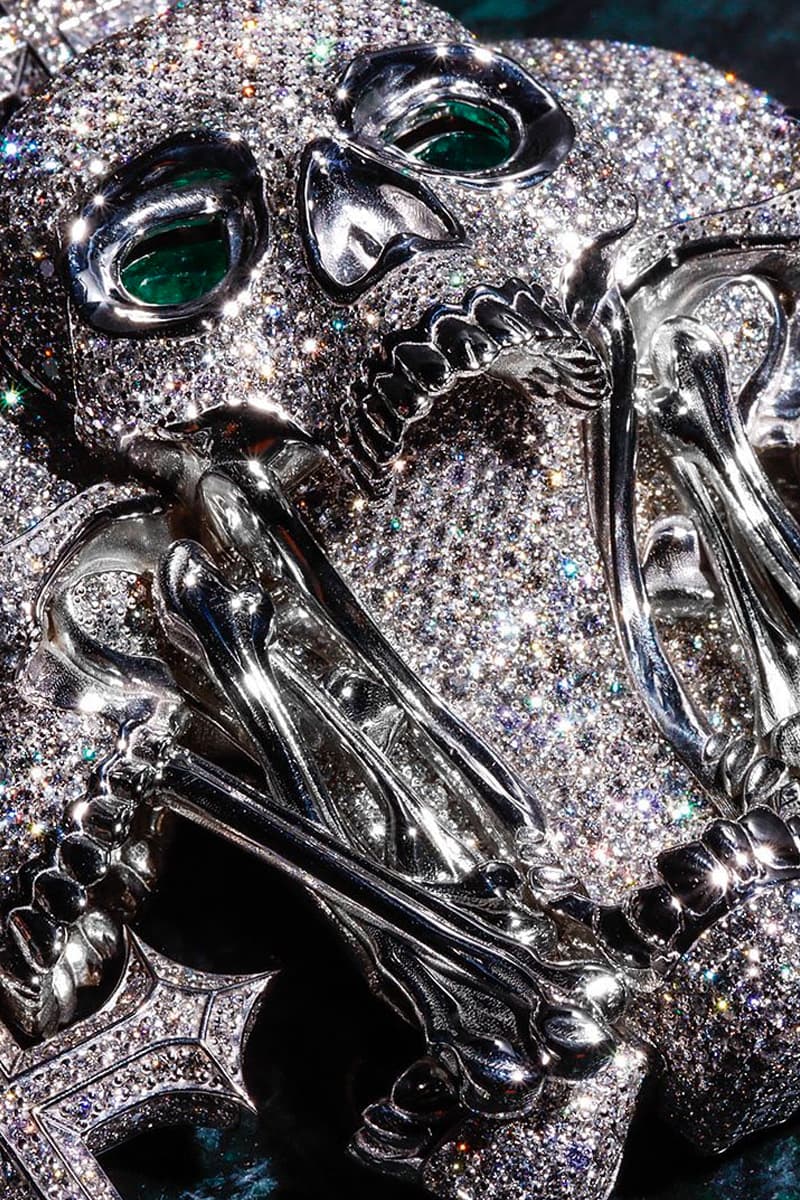 Yeat 'Aftërlyfe' Pendant Closer Look | Hypebeast