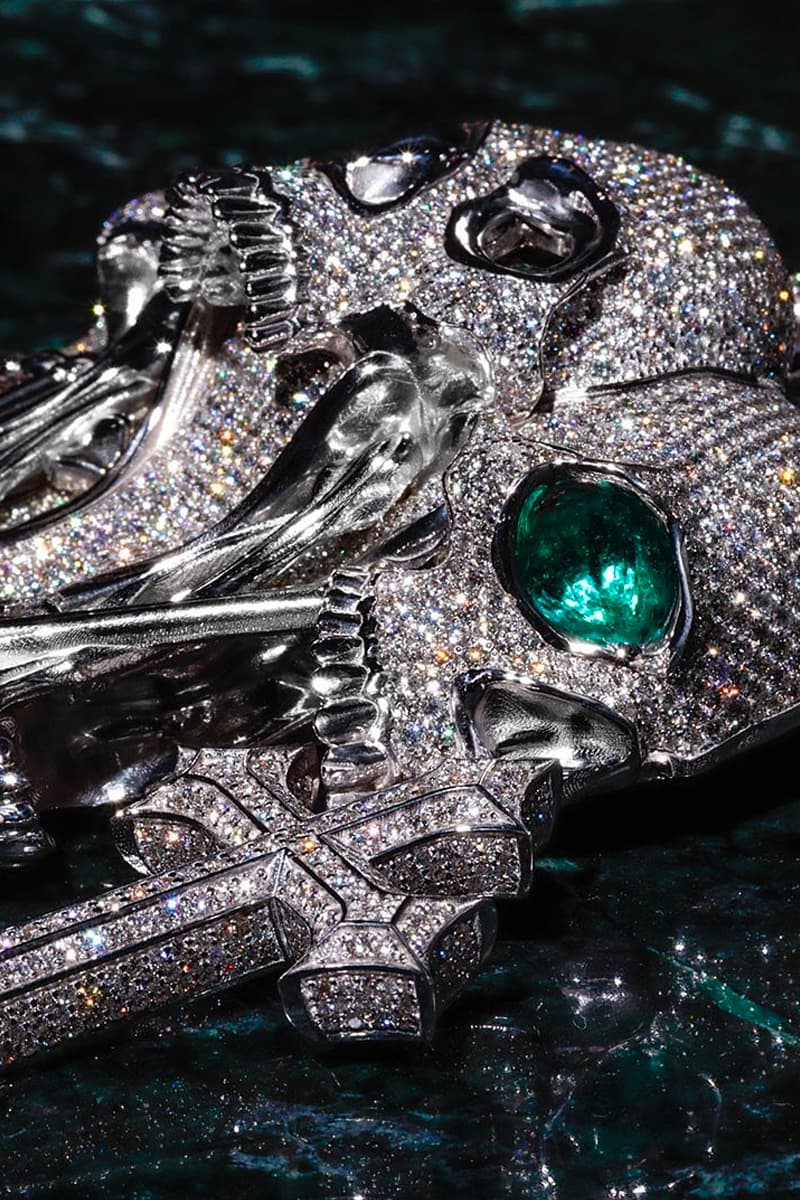 Yeat 'Aftërlyfe' Pendant Closer Look | Hypebeast