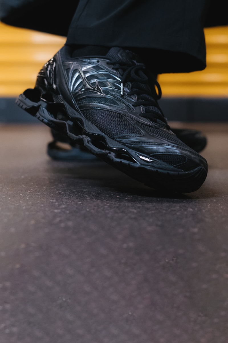 Mizuno Presents its New Wave Prophecy LS "Blk/Blk" | Hypebeast