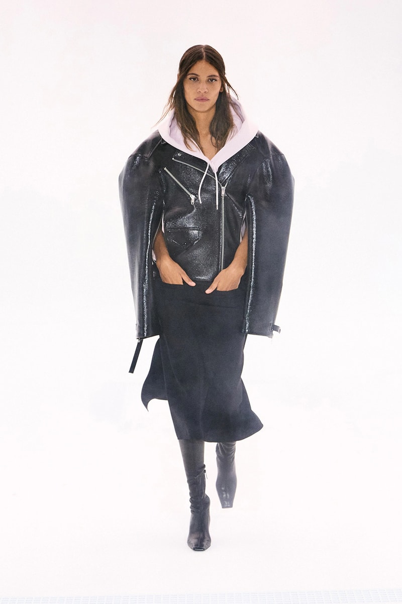 Models Were Too Busy Texting at Courrèges FW23 | Hypebeast