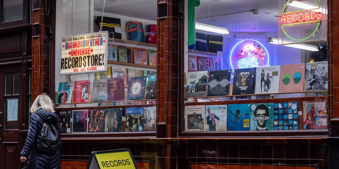 Vinyl Records Outsold CDs for the First Time Since 1987 | Hypebeast