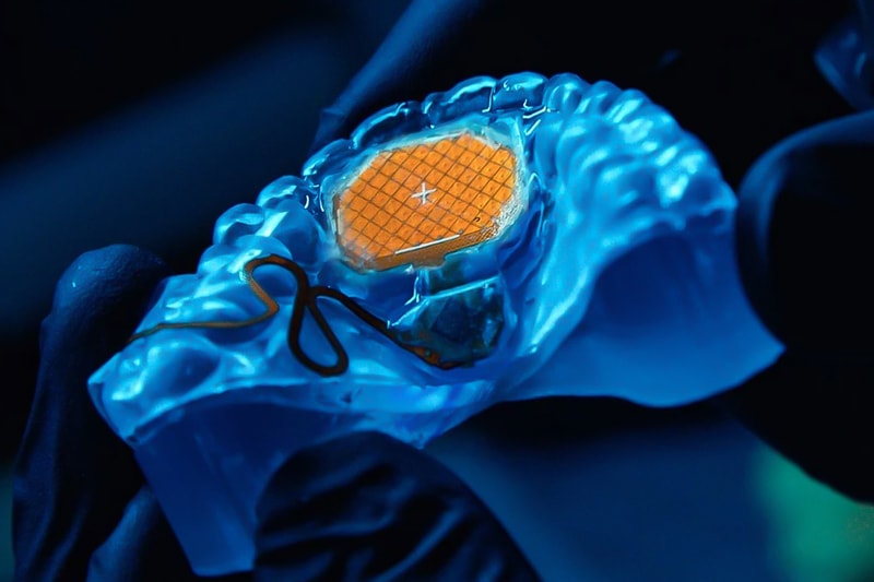 MIT Spin-Off Introduces Wireless Tongue-Operated Trackpad | Hypebeast