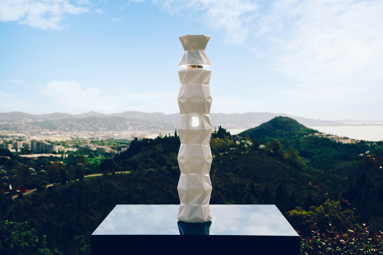 Belvedere 10 Drops in Luxurious Sculpted Vodka Bottle | Hypebeast