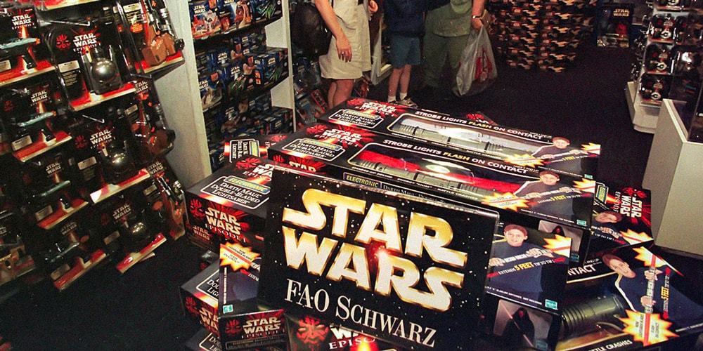 Vintage 'Star Wars' Toy Collection Sold $400K USD | Hypebeast