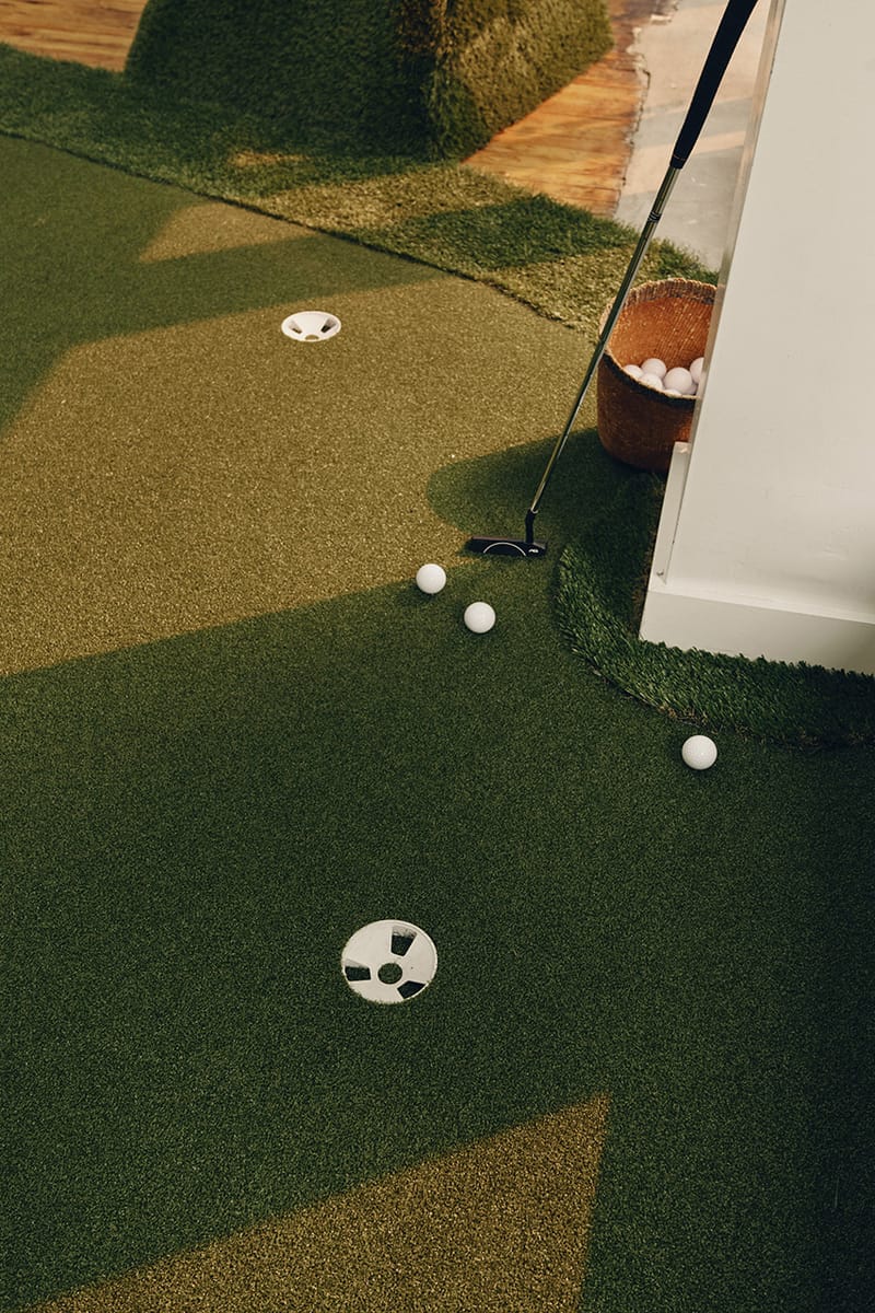 Whim Golf Offers Free Golf at its NYC Pop Up | Hypebeast