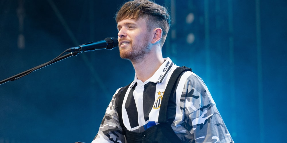 James Blake is Lovesick on "Loading" Single | Hypebeast