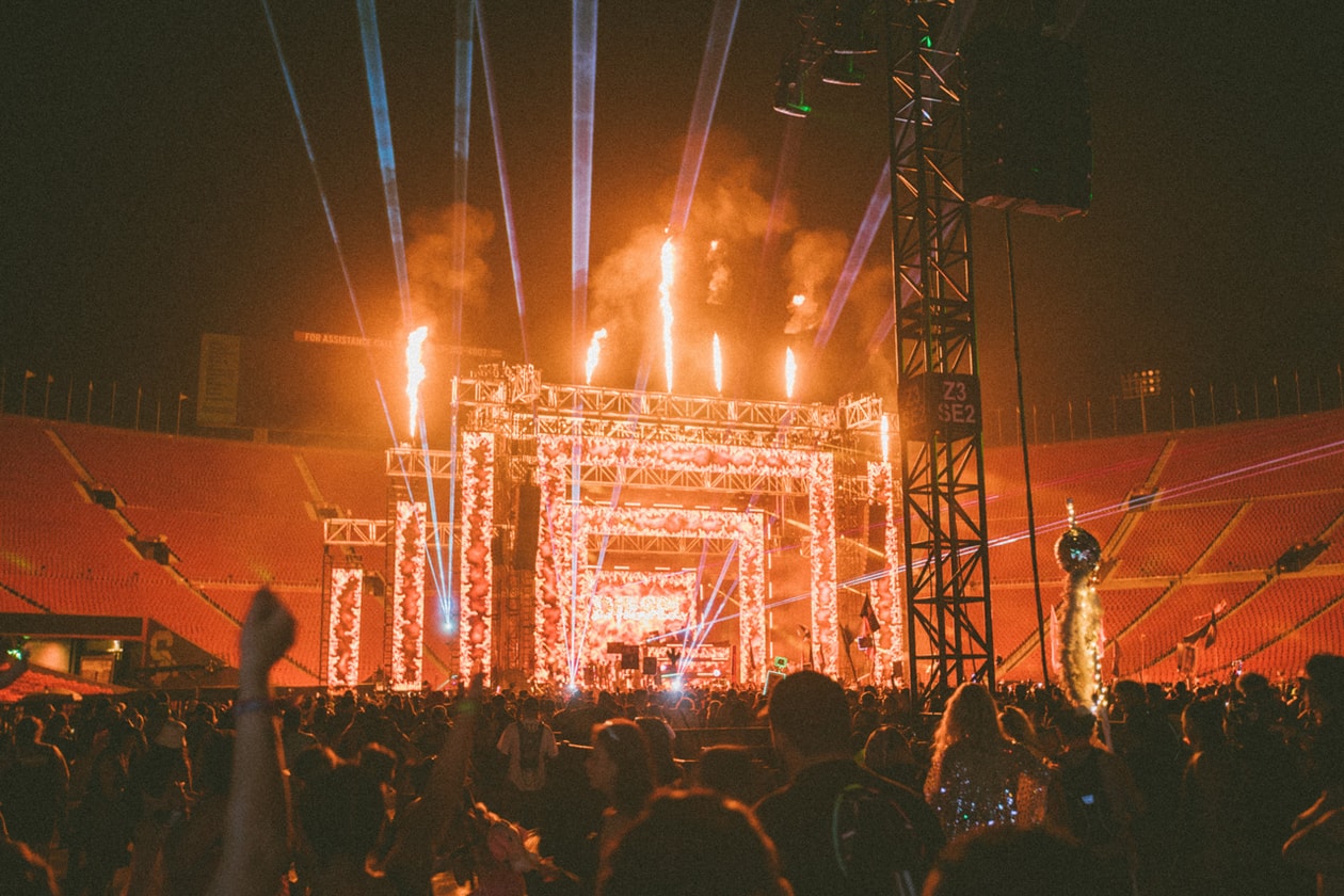 A Backstage Look at Shaq/DJ Diesel's HARD Summer Set | Hypebeast