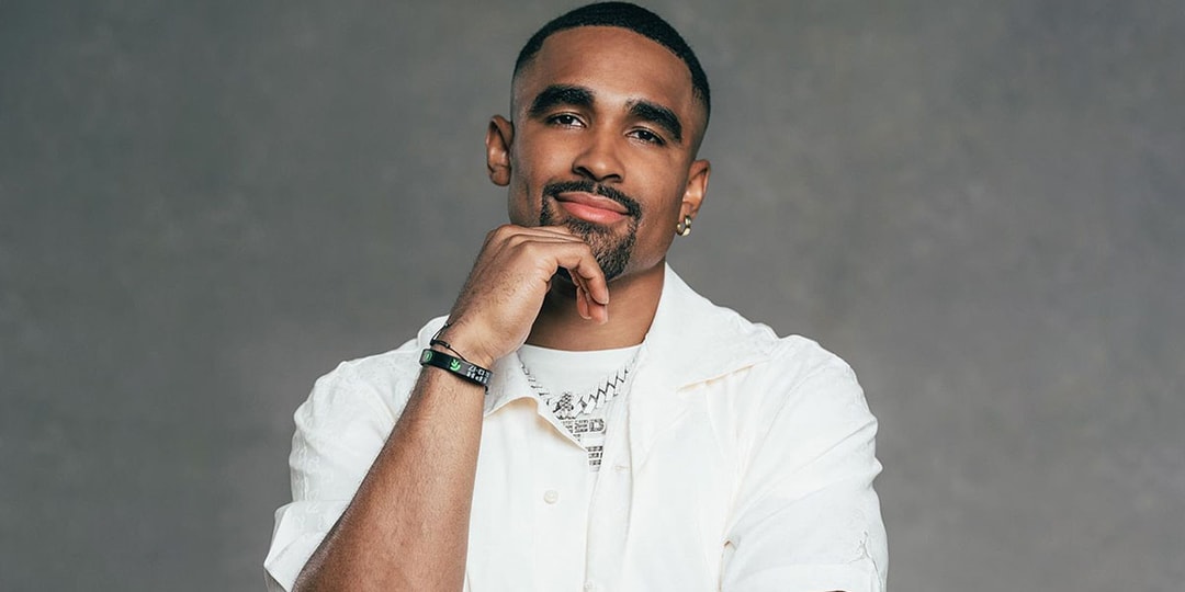 Jalen Hurts Signs to Jordan Brand | Hypebeast