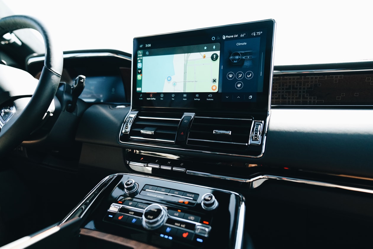 Test Driving the Lincoln Navigator Black Label | Hypebeast