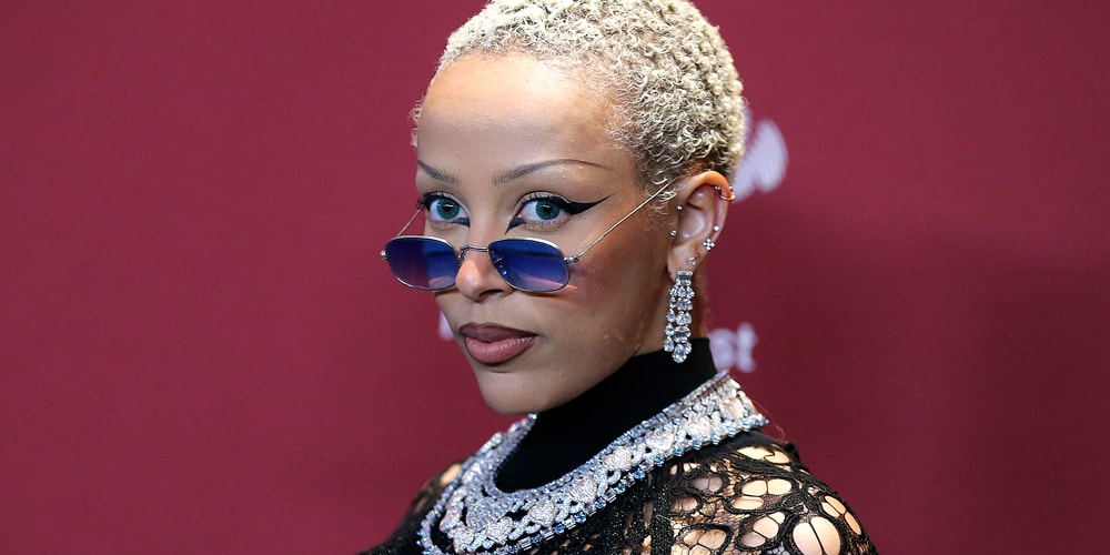 Doja Cat 'Scarlet' No. 4 Debut Billboard 200 | Hypebeast