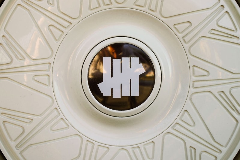 UNDEFEATED x Galpin Auto Land Rover Builds Info | Hypebeast