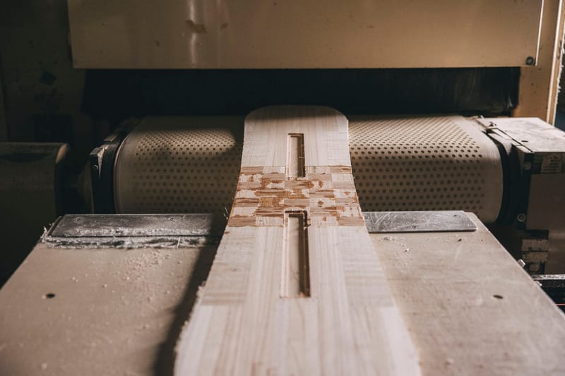A Closer Look at Burton's MINE77 x Celtics Floor Board | Hypebeast