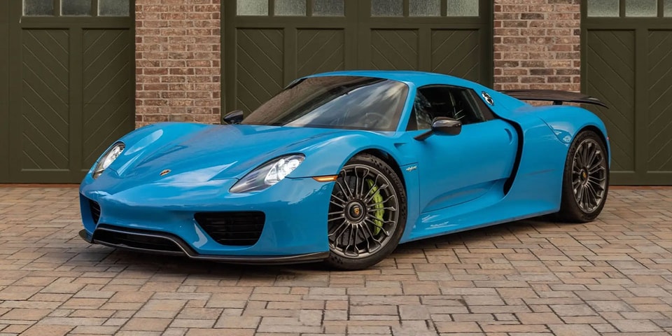 Porsche 918 Spyder Blu