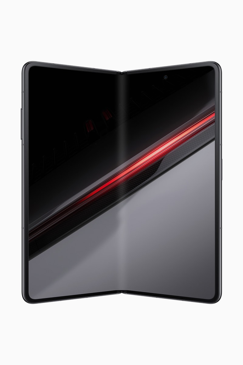 Porsche Design HONOR Magic V2 RSR Review | Hypebeast