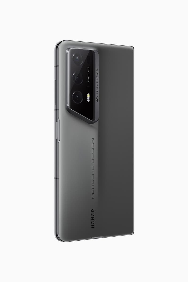 Porsche Design HONOR Magic V2 RSR Review | Hypebeast