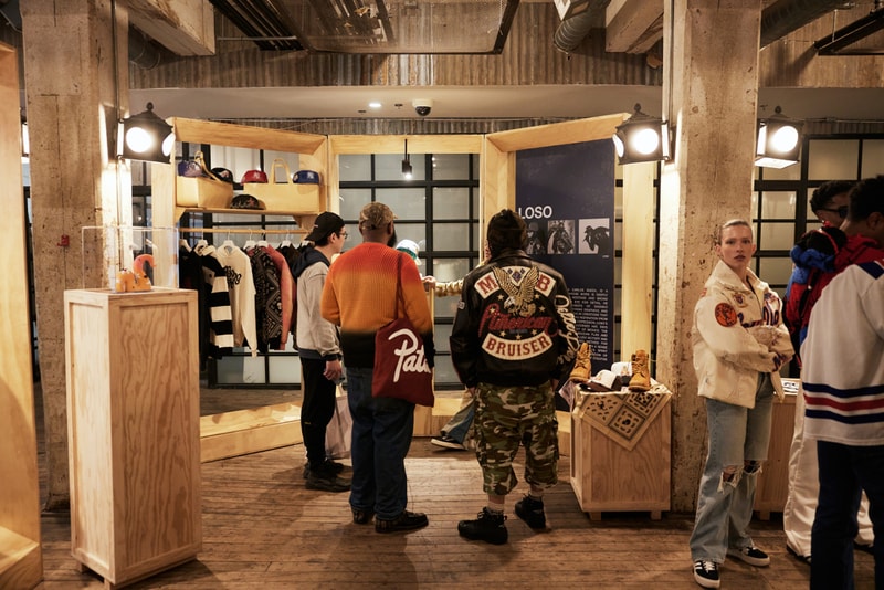 Modelo Especial Supported Hypebeast Flea with an Immersive Artist ...