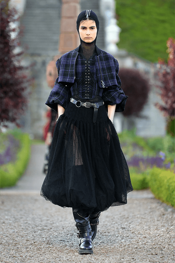Dior Cruise 2025 Scotland Runway | Hypebeast