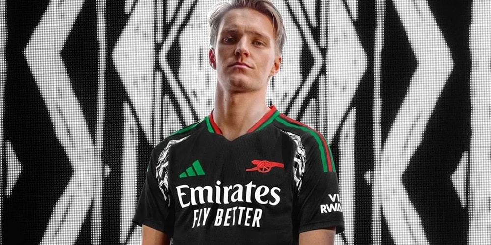 Arsenal Unveils Collaborative Away Kit With LABRUM London | Hypebeast