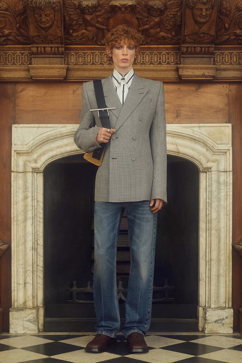 Alexander McQueen Resort 2025 Outfits the Punkish Aristocrat | Hypebeast